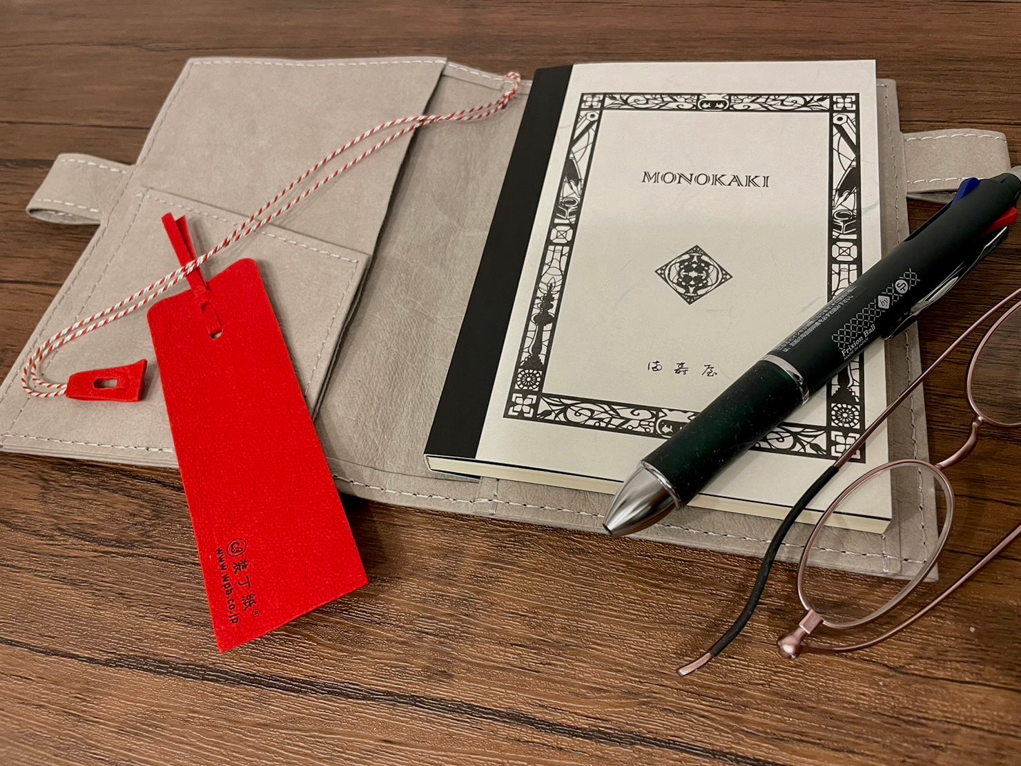 コラム：私の装丁紙 – WPB Shop Official